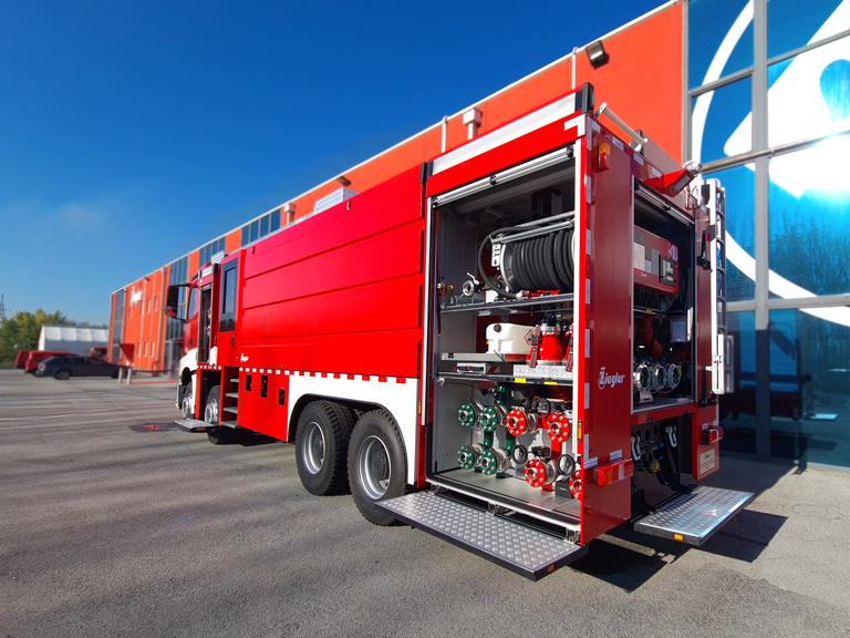 Isporučeno šest vatrogasnih vozila TLF 20/70 — Ziegler Vatrogasna vozila